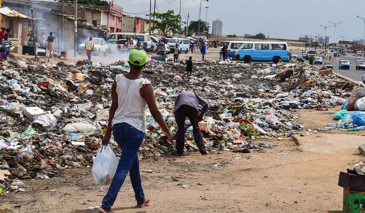 misje salezjanie - Życie w slamsach